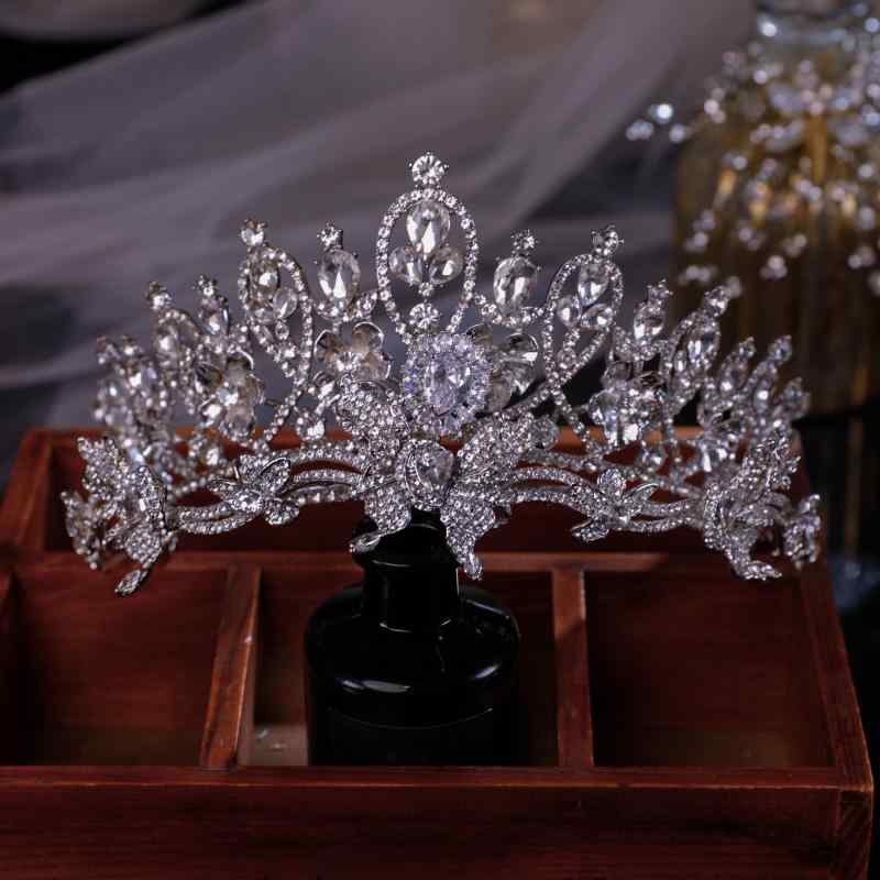 ・素材: 合金・対象: 女性・形状: クラウン・加工: メッキ・クリスタル種類: ルチルクォーツ