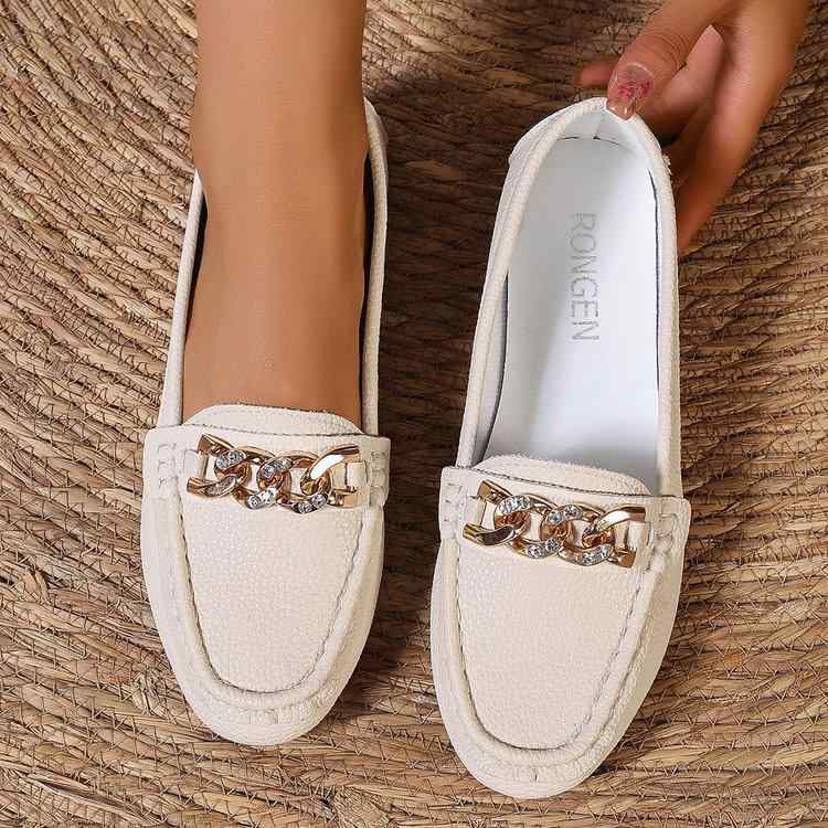 ・カラー: 白,黒,カーキ,ダークブラウン・サイズ: 36,37,38,39,40,41,42,43・装飾: メタル・つま先形状: ラウンドトゥ・スタイル: 韓国風・表面素材: PU・ヒール高: 1-3cm・柄: 無地・タイプ: ローファー...