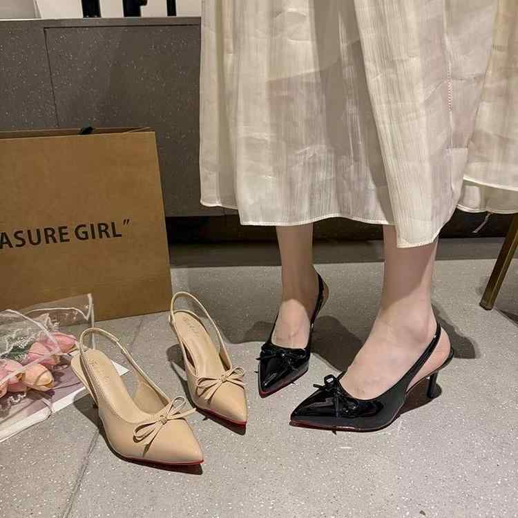 ・カラー: ブラック、ヌード・ヒール高: 7cm・サイズ: 35,36,37,38,39,40・アッパー素材: PU・ソール素材: ゴム・ライニング素材: 超繊維・トゥ形状: 細トゥ・スタイル: 韓国風・フィット方法: ストラップバックル