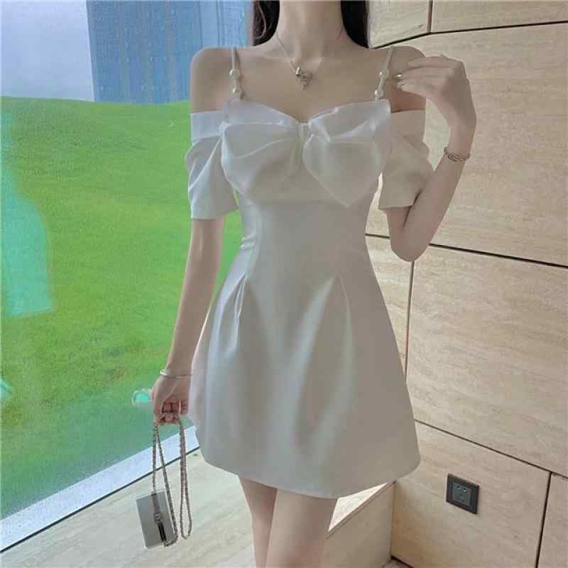 ・素材: ポリエステル・加工: 蝶結び,接ぎ,ジッパー・組み合わせ: 単品・スカート丈: ショート・スカート型: Aライン・襟型: ボートネック・袖丈: 半袖・カラー: ホワイト,ブラック・サイズ: S (42.5-50kg),M (50....