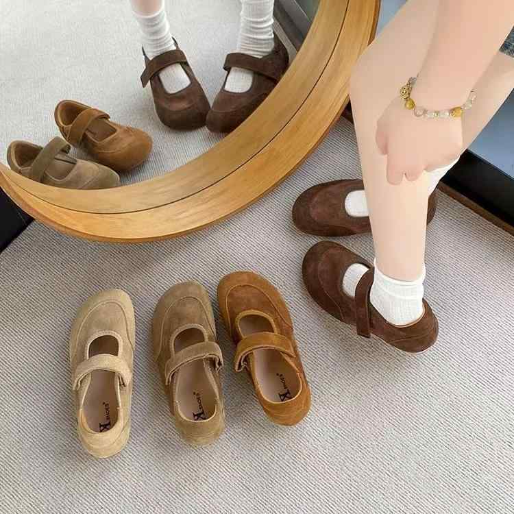 ・対象性別: 女性・つま先形状: ラウンドトゥ・アッパー素材: 磨砂・革質特徴: スエード・ヒール高: 0-1cm・パターン: 無地・色: キャメル,アプリコット,ブラウン,カーキ・サイズ: 35,36,37,38,39,40,41,42・...