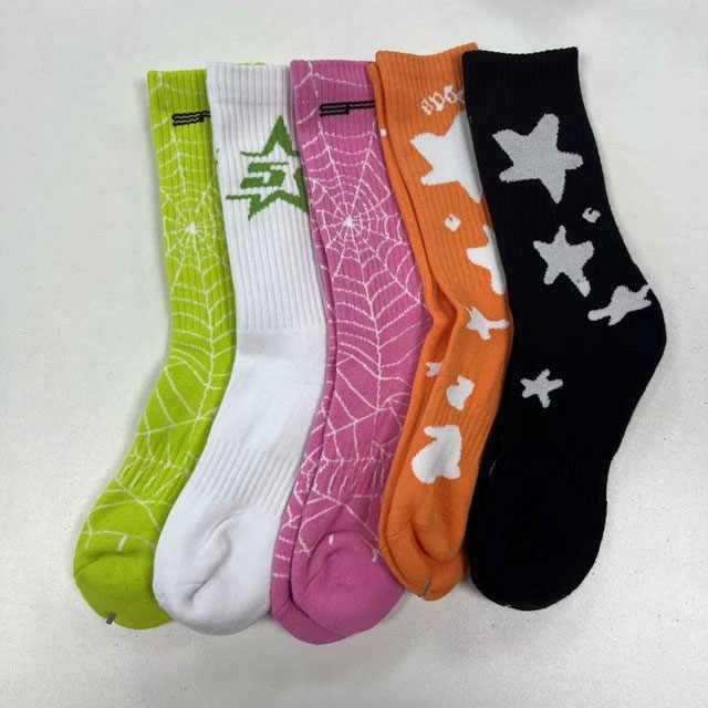 ・素材: コットン・機能: 吸汗・柄: 幾何柄,動物柄,3D効果・性別: ユニセックス・筒高: 高筒・適合季節: 冬,春,秋・カラー: ブラック,ホワイト,ピンク,オレンジ,グリーン・サイズ: フリーサイズ・主素材含有率: 70%-80%・...