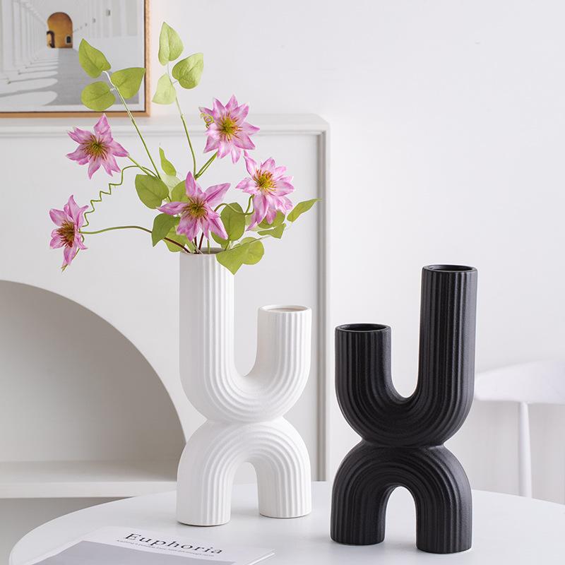 ・素材: セラミック・表面加工: 上釉、他・スタイル: モダンシンプル・サイズ: 大型（ブラック）,大型（ホワイト）,中型（ブラック）,中型（ホワイト）