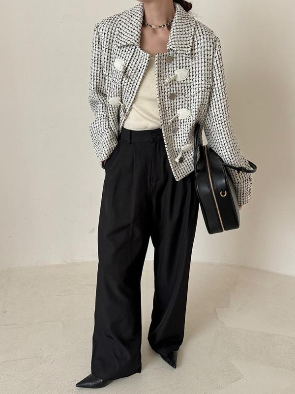 ・素材: ツイード・主素材: アクリル 50-70%・副素材: ポリエステル 30%以下・柄: 黒白チェック・フィット: 標準・厚み: 中厚・着丈: ショート 40-50cm・袖丈: ロング・袖型: ストレート・襟型: ラペル・ディテール:...