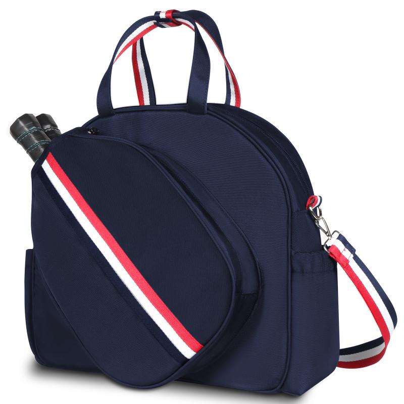 ・素材: 防水・色: 黒、青・容量: 15L