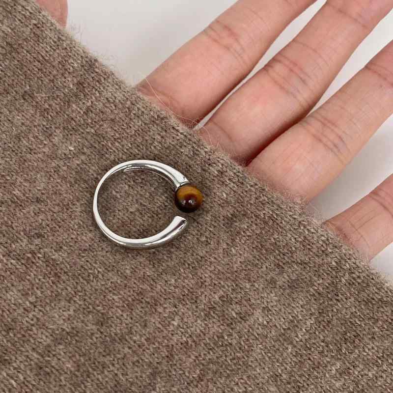 ・素材: シルバー・形状: ジオメトリック・加工: イニング・タイプ: 女性用・宝石: タイガーアイ・色: ホワイトゴールド・サイズ: 調整可能・デザイン要素: 円形、リング形・純度: 925シルバー・スタイル: 文芸レトロ・適用: 女性・...