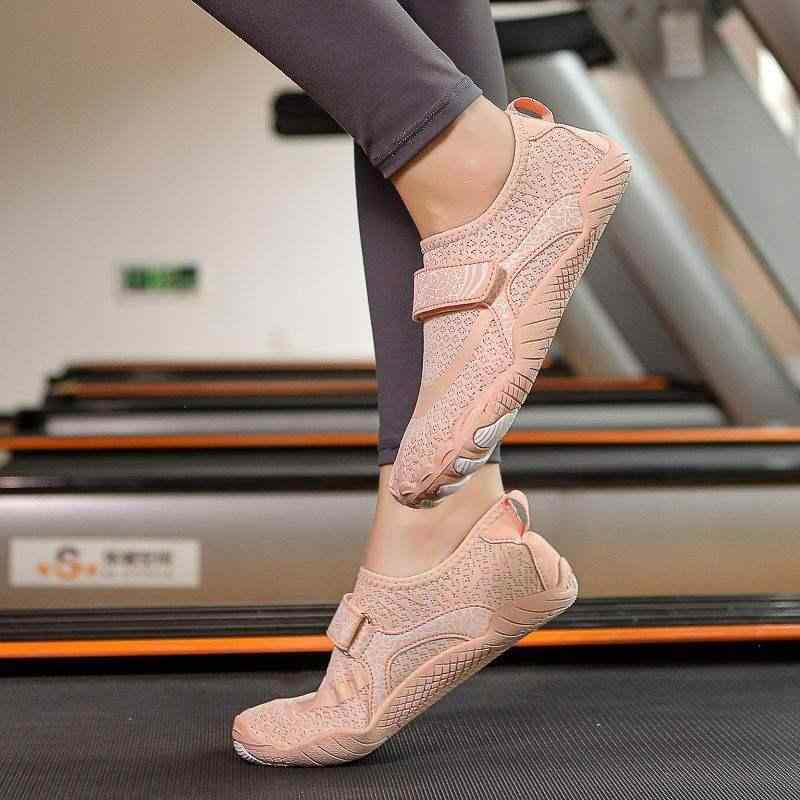 ・対象性別: メンズ・対象年齢: 成人・着用方法: スリッポン・機能: 軽量, 滑り止め, 衝撃吸収・シューズハイ: ミドル・アウトソール素材: ゴム・アッパー素材: 織物・用途: 汎用・技術: エアーパッド, クッションゴム, フレキシブ...