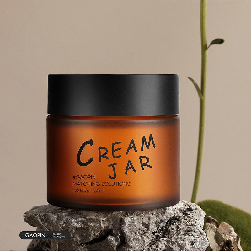 ・容量: 50ml・カラー: 白, 茶色・素材: PET・付属品: 蓋, 手引きパッド・加工: ブロー成形・表面処理: スプレー塗装, ホットスタンピング, 銀メッキ, フロスト加工, シルクスクリーン