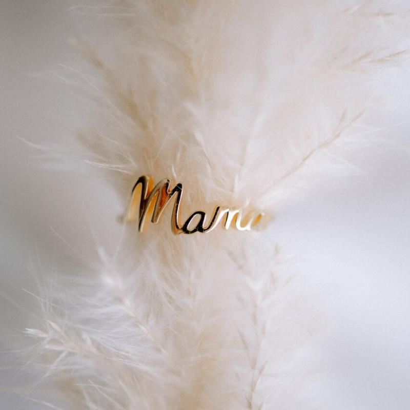 ・種類: 指輪・素材: シルバー・素材純度: 925シルバー・形状: ジオメトリック・加工: ダイヤモンドインレイ・色: ゴールド,ホワイトゴールド・サイズ: 調整可能・重量: 1.6g・対象: 女性用