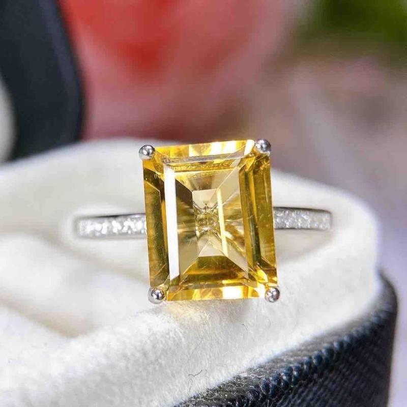 ・素材: シルバー・素材純度: 925シルバー・形状: U字形、ジオメトリック・加工: 宝石留め込み・対象: 女性・流行要素: 三角形、八角形、四角形・スタイル: ファッションOL・スタイル分類: ファッション通勤・主石サイズ: 8×10m...