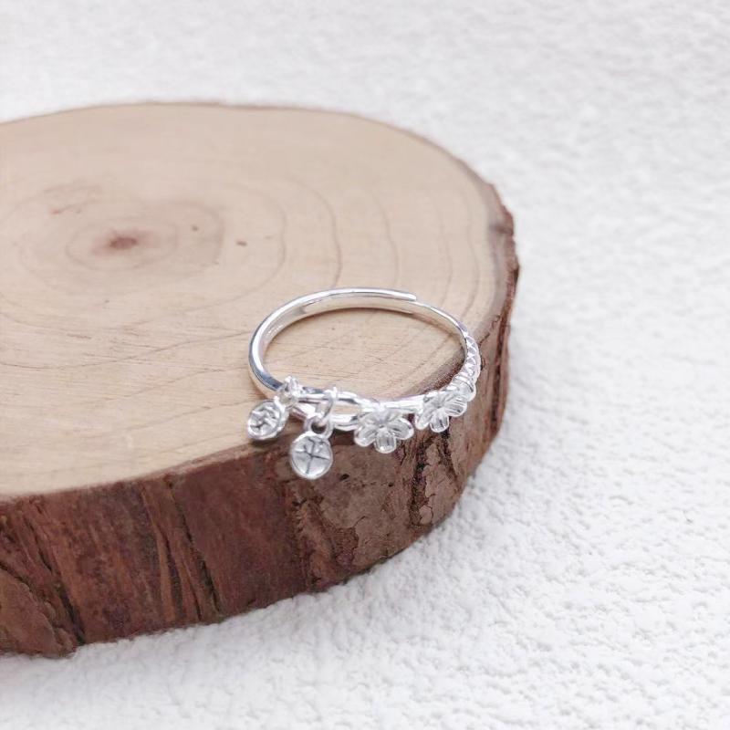 ・素材: 銀・純度: 99%・色: 銀色・サイズ: 開口可調節・形状: 花柄・加工: 精工・流行要素: 花朵、花弁・適用: 女性・スタイル: ファッション通勤