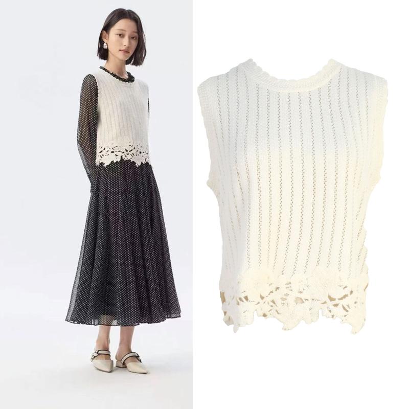 ・素材: ウール混紡・主素材: ウール・主素材含有率: 30-50%・パターン: 無地・厚み: 薄手・着用方法: プルオーバー・版型: レギュラー・袖丈: ノースリーブ・襟型: クルーネック・デザイン要素: クロシェ・着丈: ミディアム・加...