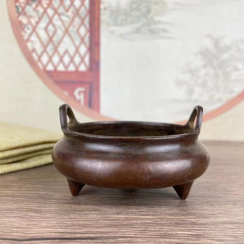 ・素材: 銅・加工: 半手工半機械・仕様: 三足衝耳香炉・スタイル: 中式・用途: 宗教用品