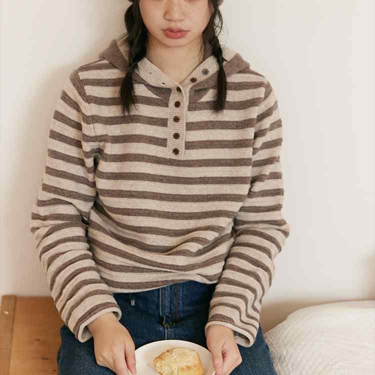 ・素材: ウール・柄: ストライプ・厚み: 中厚手・スタイル: プルオーバー・襟型: フード付き・袖丈: 長袖・袖型: レギュラー・流行要素: ボタン・加工: パッチワーク/拼接・カラー: ブラウンストライプ, ブルーホワイトストライプ・サ...