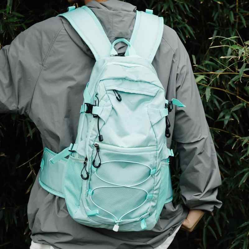 ・カラー: ミントグリーン,ピンク・対象性別: ユニセックス・素材: ナイロン・特徴: 軽薄・容量: 20L以下・機能: 超軽量・対応PCサイズ: 30.48cm・柄: 無地・裏地: ナイロン・デザイン要素: ツートンカラー,継ぎ合わせ・シ...