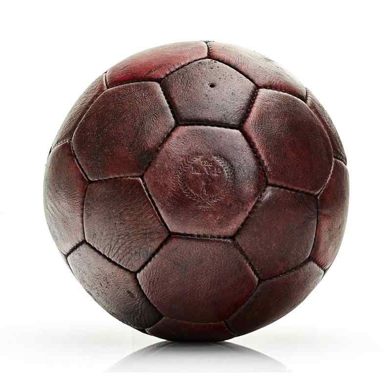 ・素材: 牛革・縫製: 手縫い・サイズ: 5号・用途: 11人制用