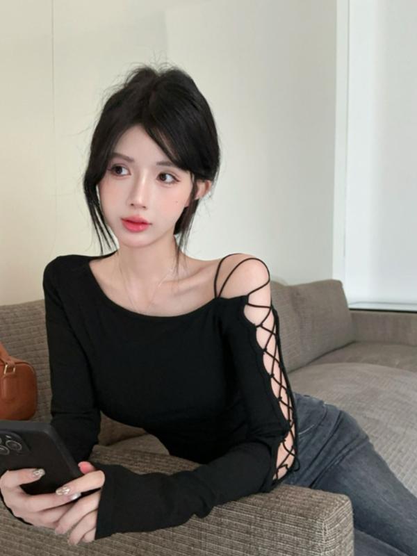 ・柄: 無地・デザイン: プルオーバー・袖丈: 長袖・加工: ホロー・シルエット: スリム・着丈: 短め（40-50cm）・襟型: 斜め領・袖型: 通常袖・カラー: ブラック・サイズ: S,M,L,XL