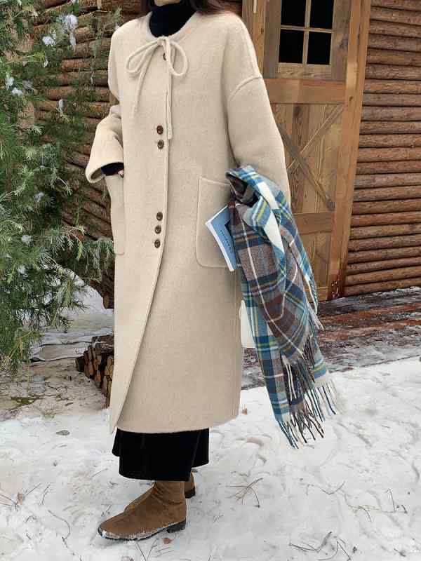 ・素材: ポリエステル・柄: 無地・厚み: 厚手・シルエット: 標準・丈: ロング (100cm超)・首元: クルーネック・袖丈: 長袖・加工: 拼接・カラー: グレー,ベージュ,ブラック・サイズ: S,M・前立て: シングル・袖デザイン:...