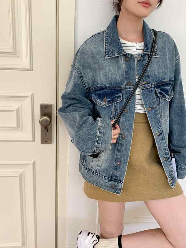 ・素材: コットン95%以上・柄: 無地・シルエット: スタンダード・セット: 単品・厚み: ミドル・着丈: ミドル丈(65cm超80cm以下)・袖丈: 長袖・袖型: スタンダード・襟型: スタンダードカラー・加工: スプライス・色: ブル...
