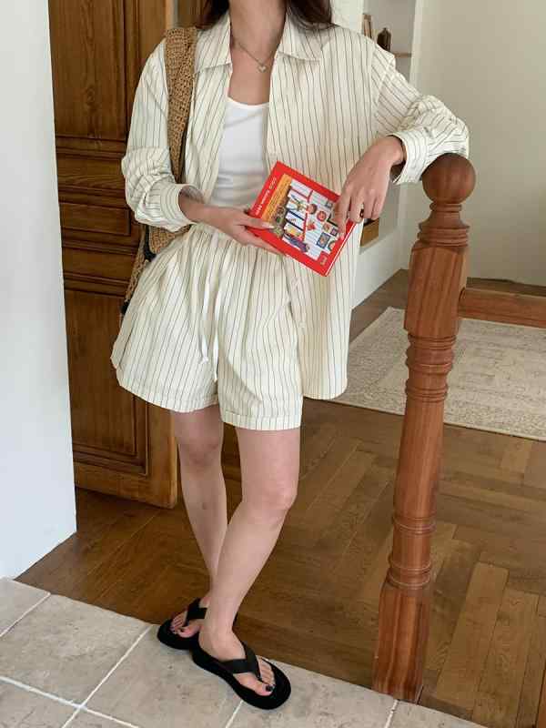 ・パターン: ストライプ/格子・パンツ丈: 3分丈・加工: スプライス・素材名: コットン・主素材成分: コットン、ポリエステル・主素材含有率: コットン 30%-50%・色: ベージュストライプ・サイズ: S,M,L・スタイル: 通勤・セ...