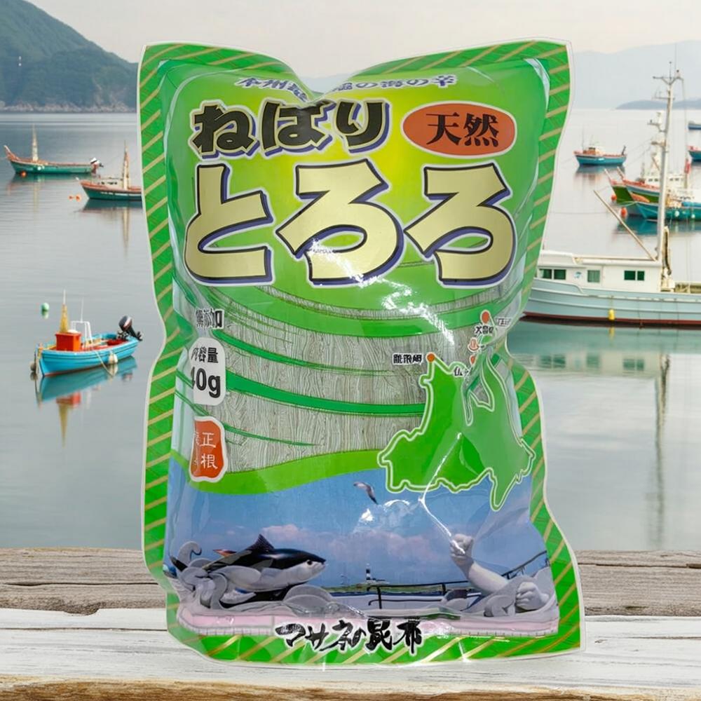 青森県大間産の天然昆布を使用した、 風味豊かなとろろ昆布です。 大間町で採取された新鮮な昆布を原料に、 丁寧に加工されたこだわりの逸品。 とろりとしたねばりと、 昆布本来の旨みが広がります。 お吸い物、味噌汁、うどん、そばなど、 さまざまな...