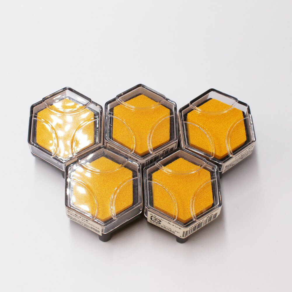 シヤチハタ カラーシールインキ　黄色5個セット スタンプもできる楽しいシールインキ メーカー価格1個198円(税込)のところ5個セットで715円ひし形ハンコとしても使えるスタンプパッド印面への細かい着色が自由自在。そのまま捺して背景作りにも...