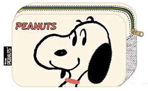 世界中から愛される大人気【PEANUTS/SNOOPY】こちらはかわいい耳付きの【スクエアポーチ】内生地にもデザインが入っています。■サイズ：約170×120×50mm世界中から愛される大人気【PEANUTS/SNOOPY】こちらはかわいい...