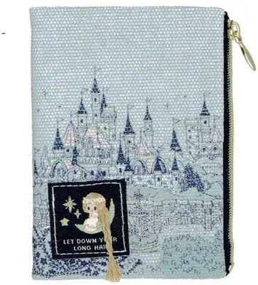 【フェアリーテイル ティッシュポーチ（ラプンツェル）】 お城のデザインにラプンツェルの刺繍が入った高級感あるティッシュポーチ。背面ティッシュポケットとファスナー収納付きで、小物やコスメ入れに便利。普段使いにもギフトにもおすすめ。 ◆サイズ：...