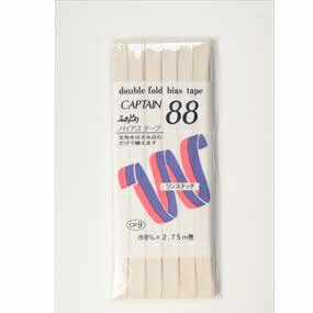 ・ふちどりテトロンバイアステープ8mm　巾：8mm 　長さ：2.75m 商品説明 ・家庭用ミシンで、簡単に縫えます。 ・衣服の裾上げ・ふちどりや小物などには欠かせない、スタンダードなバイアステープです。 ・衣装のワンポイントやアクセントにも...