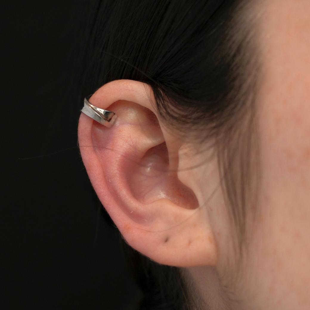 【 30%OFF 】3180円→2220円 イヤーカフ つけっぱなし アクセサリー おしゃれ シンプル オケージョン プレゼント 誕生日 結婚式 ファッション ゴールド シルバー silver925 s925 上品 人気 トレンド 流行 華...