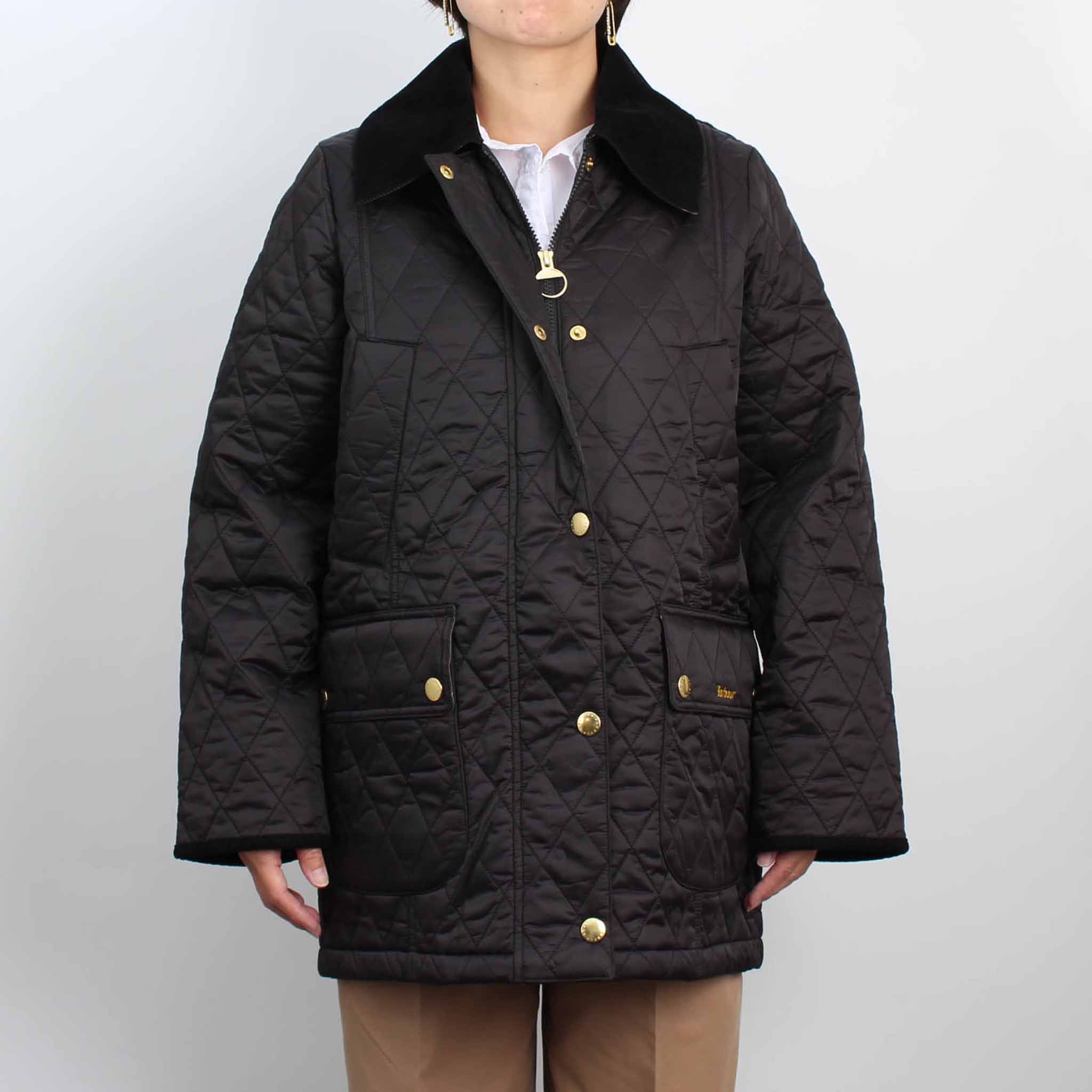 ブランドBARBOURはこちら耐久性と防水性において世界最高水準の性能を誇るオイルドコットンジャケットが有名なバブアーは、1894年に創業された英国で絶大な人気を誇る老舗メーカーです。英国上流階級のアウトドア・ライフスタイルを体現する機能美...