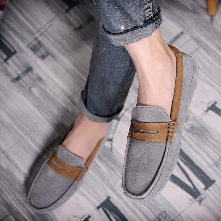 ★適合した季節：春夏秋冬★特徴：柔軟性、屈曲性、耐久性、滑りとめ★高級感溢れる素材を使用。履くだけで、簡単に一歩上のな大人スタイルへ。★インソールにクッション性の素材を採用している為、さらに快適な履き心地のドライビングシューズになっておりま...