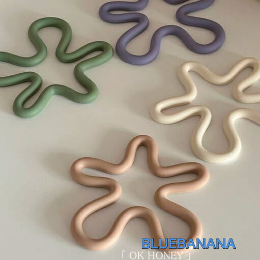 商品情報素材/材質シリコン※耐熱ですサイズ/寸法15×1注意モニター発色の具合により色合いが異なる場合がございます。予約商品こちらはご予約商品です。ご購入日から1ヶ月前後お日にち頂きます。お急ぎの方は御遠慮下さい。△特に季節物はお気をつけ下...