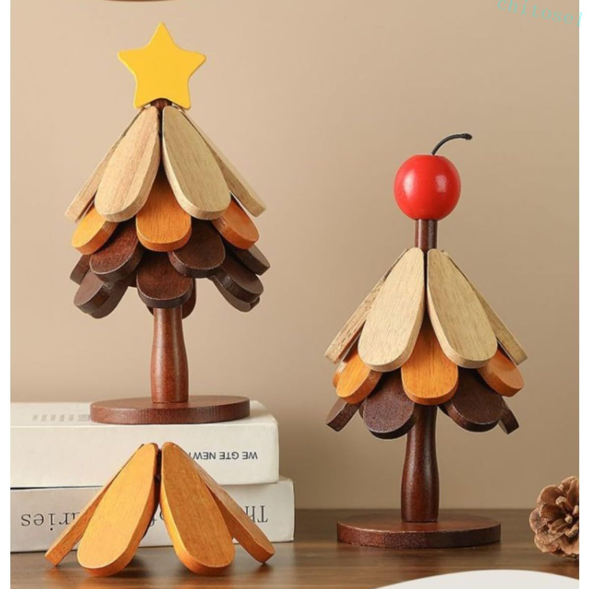 ? このクリスマスツリーコースターセットで、キッチンを華やかに飾りましょう。カウンタートップをクリスマスツリーのように飾り、見た目も美しく、断熱効果も抜群です。? ユニークなツリーデザイン：クリスマスツリーコースターは、テーブルセッティング...