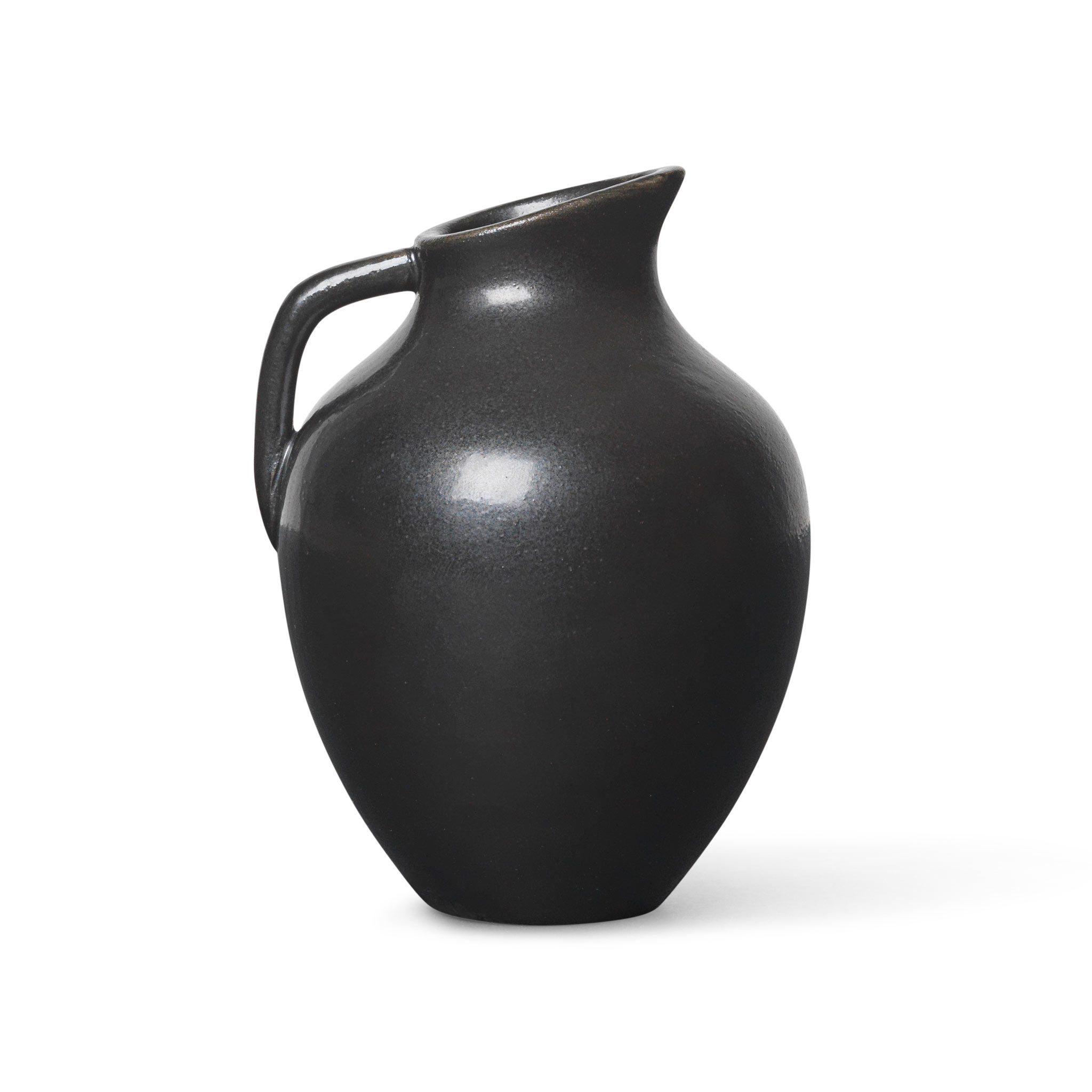 Ferm Living（ファームリビング）は、人生の対比を意識しながら、期待や夢の中で快適さと意味を追い求め、真の価値を感じられる空間を提供することを目指しています。デザインへの情熱と、環境や社会に配慮した責任ある選択を大切にし、誠実で心地...