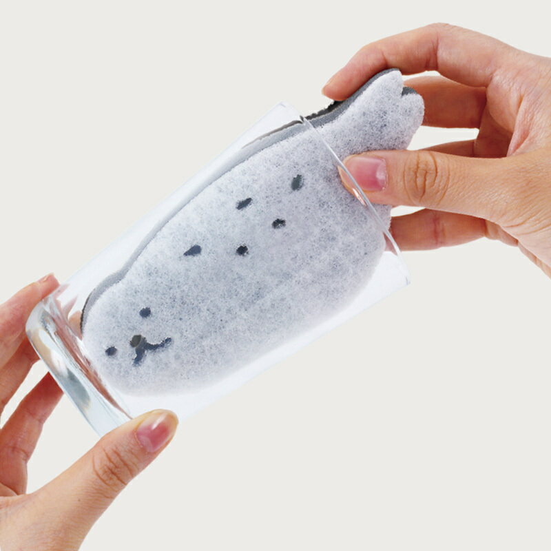 商品情報材質材質：スポンジ/ポリウレタン　不織布/ナイロン耐熱温度：70℃サイズ約143×66×35mm生産国日本注意事項ご注意※火のそばや高温になるところには置かないでください。※塩素系漂白剤のご使用はおやめください。※70℃以上のお湯で...