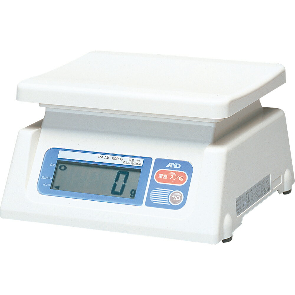 ひょう量：30kg最小表示：20g本体寸法：244×232×高さ137mm皿寸法：230×190mm重量：1.5kg電源：単1乾電池6本使用（別売）またはACアダプター（別売）機能：風袋引き、オートパワーオフ、電池交換マーク・皿をのせた状態...