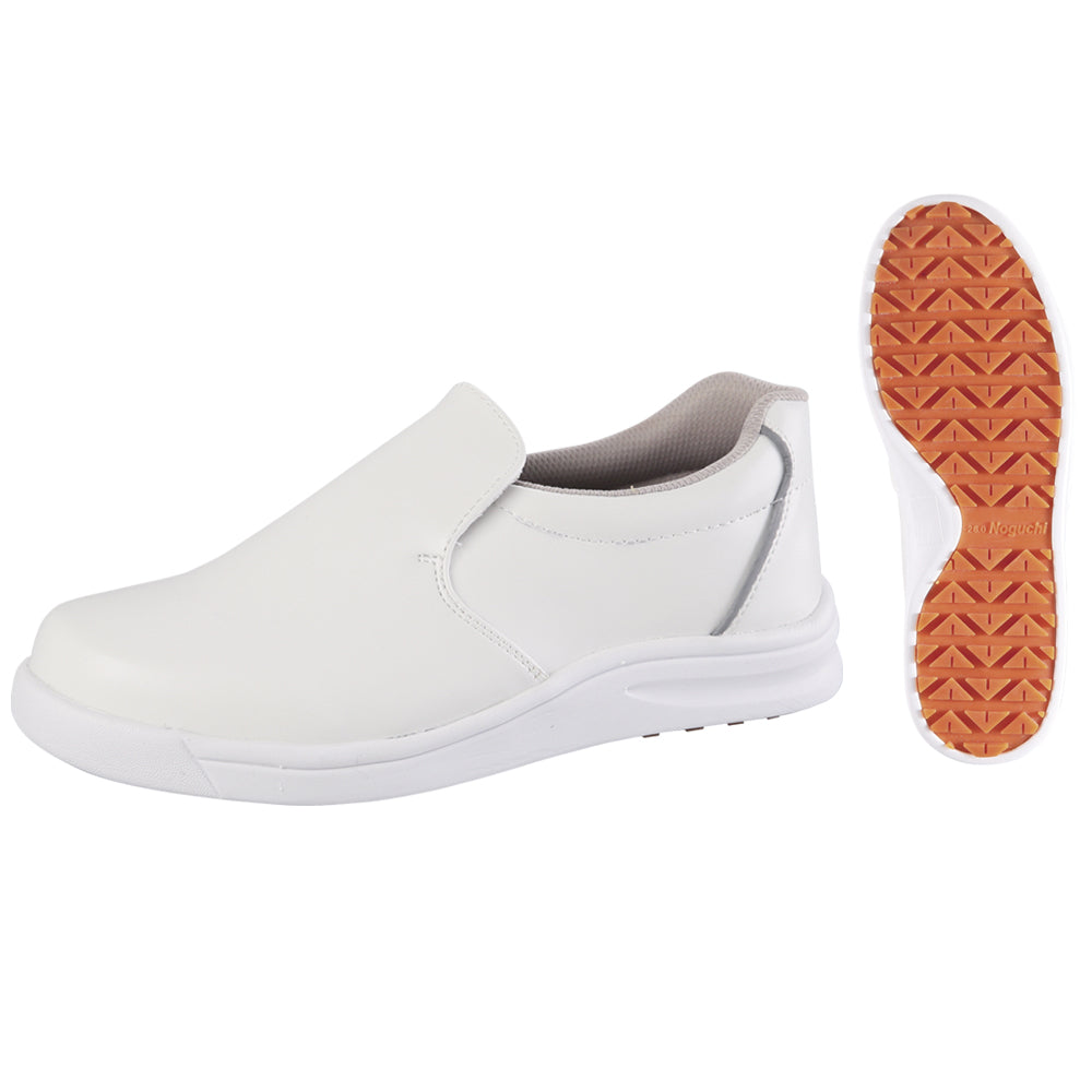 あらゆる方向に対して高い耐滑性を発揮する耐滑性区分「5」のOMUSUBI　GRIPソール。抗菌・防臭・防カビ仕様でいつも清潔。足もとが不安定になる清掃作業におすすめします。材質：甲革／人工皮革、靴底／合成ゴム＋EVAカラー：ホワイトサイズ：...