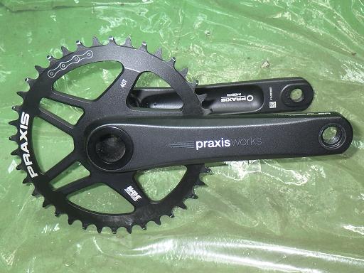 ロードバイク:自転車のパーツ、用品 【中古】PRAXIS クランク M30 40T 商品番号: 566528001 クランクセット クランク長170mm。チェーンリング40T。美品です。 状態 : 使用済み