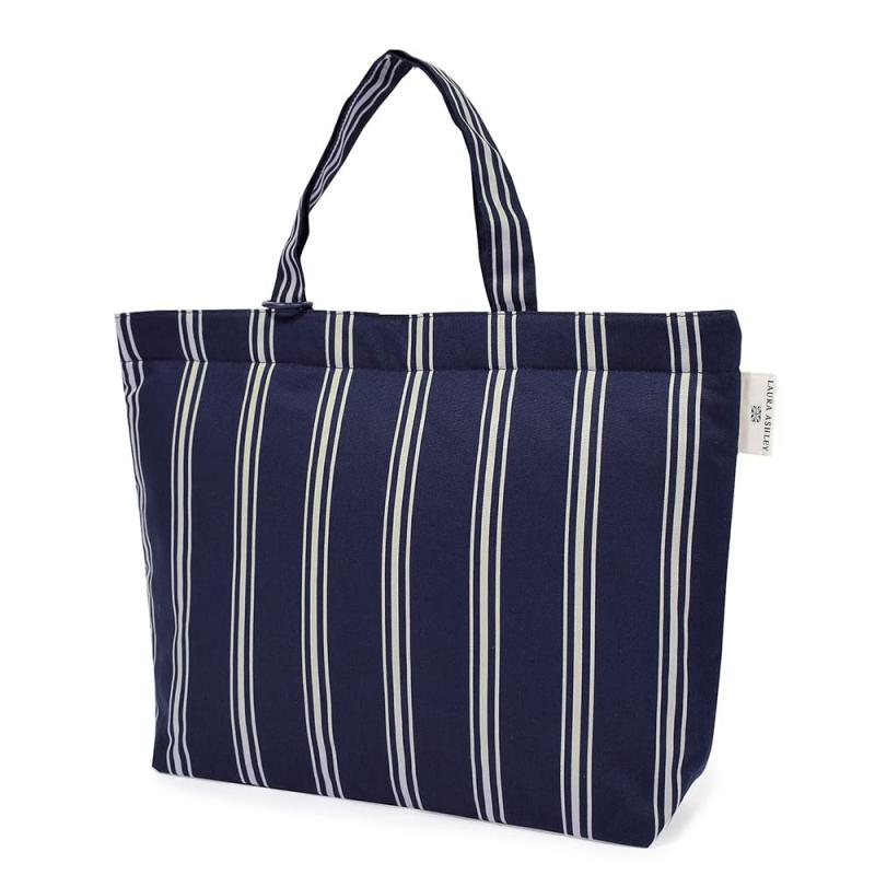 LAURA ASHLEY/COLORFUL CANDY STYLE マチ付きキルティングレッスンバッグ(ループ付き) 男の子 マチ付き キルティング 手提げバッグ トートバッグ Farnworth Stripe N7810700-NVL25...