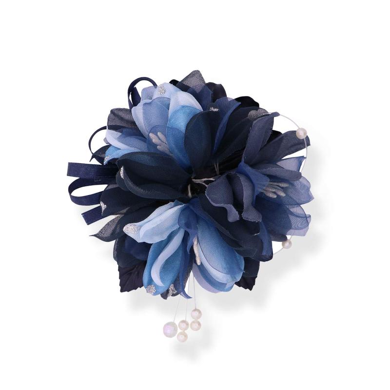 [クレインズコレクション] ふんわり グラデーション コサージュ ブローチ ピン クリップ レディースサイズ：直径約10cm 　平置きの実寸サイズです。製品により多少の誤差が生じる場合がございます。　重さ：6g　カラー：素材：合成繊維、パー...