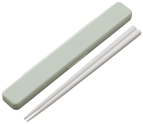 くすみ グリーン/-/ABC3AG-A・Color:くすみ グリーン・パッケージ個数:1・サイズ:箸＝長さ18cm 箸箱＝幅19×奥行3.1×高さ1.3cm・素材・材質:フタ＝AS樹脂 本体＝ABS樹脂 箸＝メタクリル樹脂 クッション＝シリ...