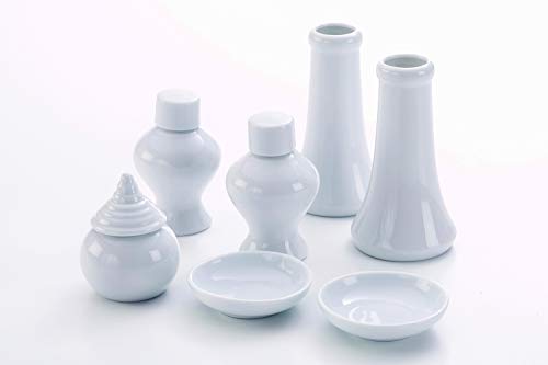 ホワイト/小/-・Size:小・パッケージ個数:1・陶磁器製・神具セット(小)・神棚をお祀りする際にお供えを入れる器のセット 必要最低限のセットとなっており、榊立て、水玉(水)、瓶子(御神酒)、皿(米、塩)の7点セット・ユニット数: 1個●...