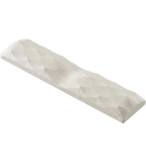 ベージュ/33×8×高さ3.7cm/110101・パッケージ個数:1・【サイズ】約33×8×高さ3.7cm 【重量】約217g 【素材・材質】本体：ポリプロピレン、ゴム脚：熱可塑性エラストマー 【生産国】中国・｢きく｣をカタチにした幾何学モ...