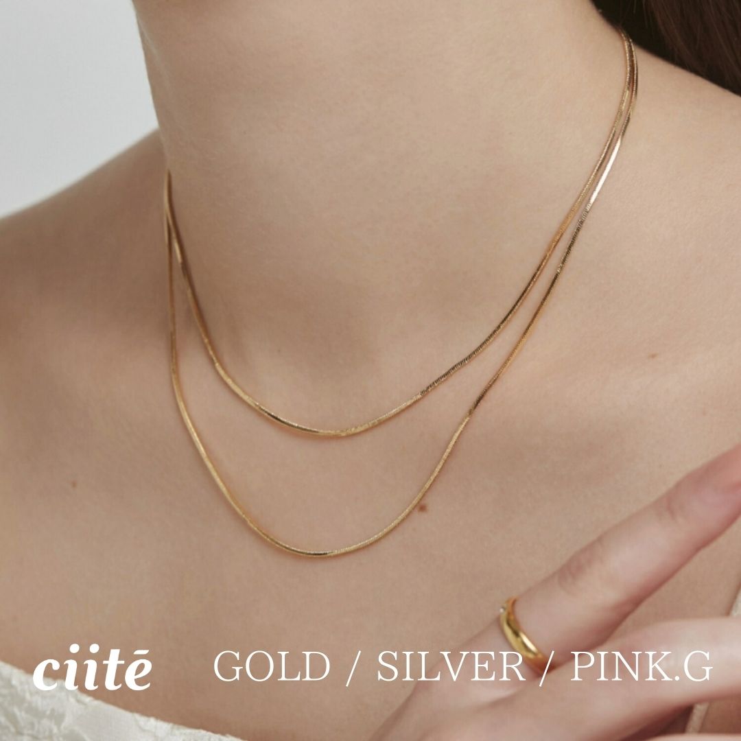 ▼ ゴールド▼ シルバー▼ ピンクゴールド 商品名 simple double snake necklace / シンプル2連スネークネックレス 素材 真鍮 サイズ 長さ：35.5cm - 41cm 備考 ◆商品説明◆シンプルながらもサイズ...