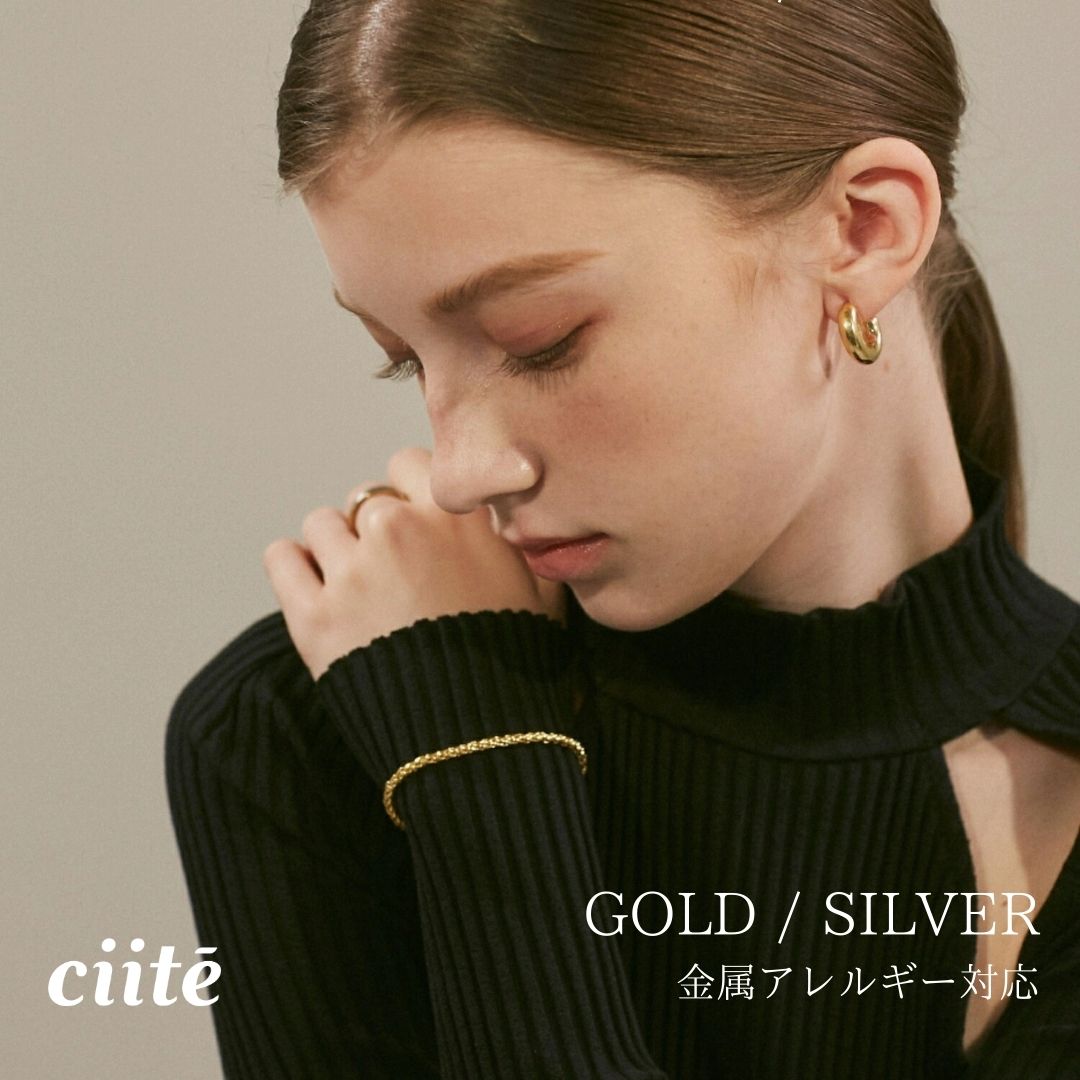 ▼ ゴールド▼ シルバー 商品名 【 金属アレルギー対応 】 シンプルチェーンブレスレット サージカルステンレス 素材 サージカルステンレス サイズ 幅：0.3cm、手首周り：17cm - 22cm 備考 【金属アレルギー対応 サージカルス...