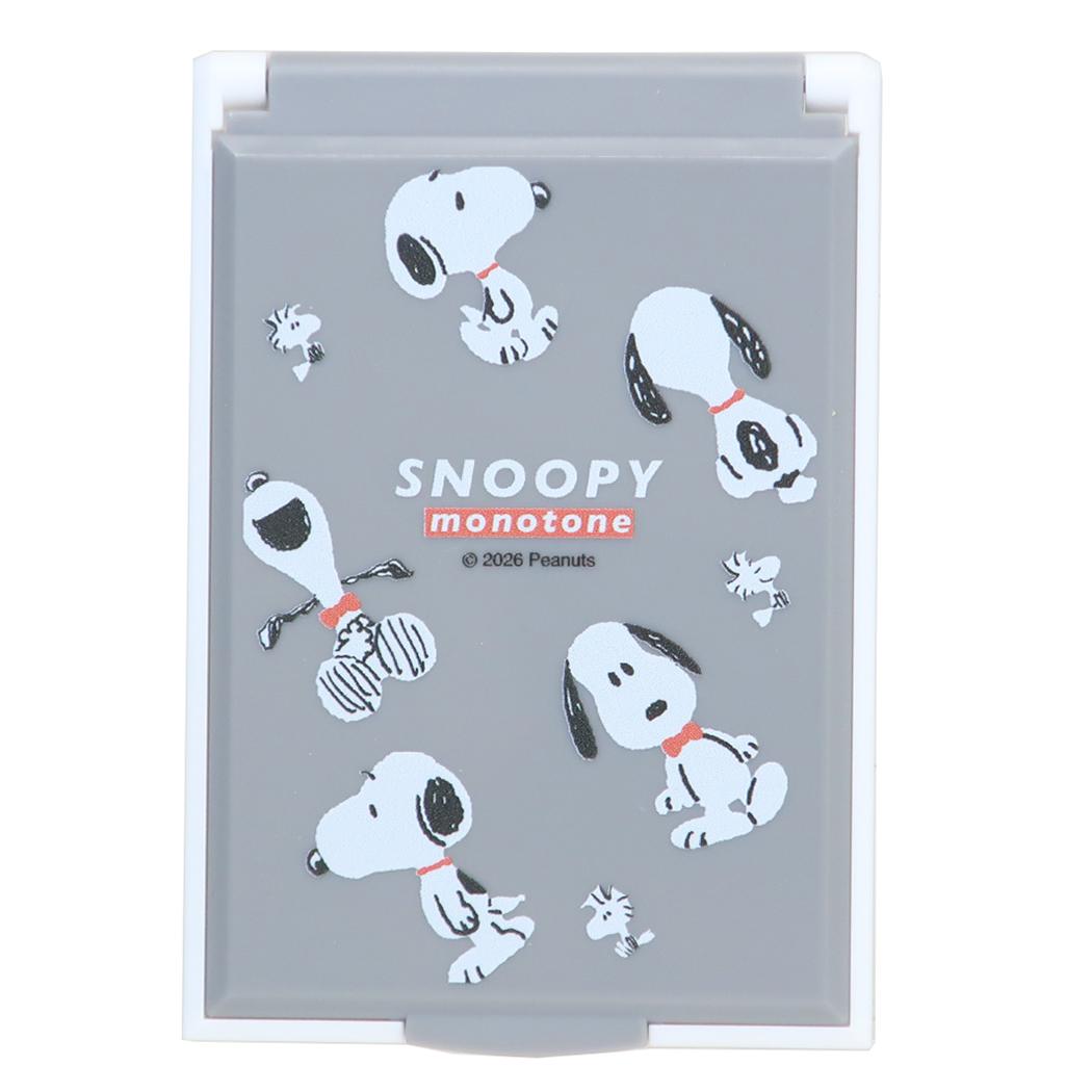 大人気PEANUTS/SNOOPYグッズにまたまた可愛いNEWアイテム登場こちらは女子の必需品[折りたたみミラーS]に新作登場!!コスメポーチにも入れられて、コンパクトに持ち運べるのでとっても便利!開いてスタンドになるのでお化粧直しにもぴっ...