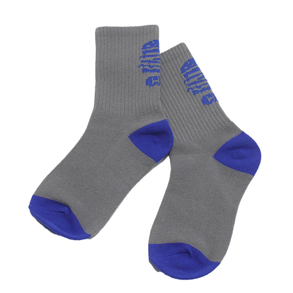 “グルーヴィーカラーズ”のGCS HAMBURGER SOX靴下の背面にジャガードでハンバーガーとロゴをレイアウト。つま先とかかとが配色になっています。コーディネートのポイントになるカラー展開です。フィット感のあるリブ編みです。綿75%　ポ...