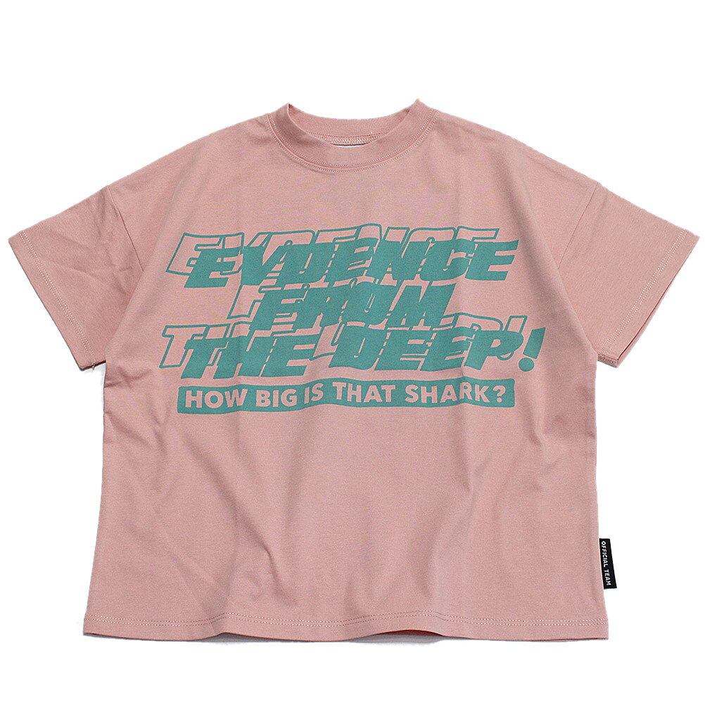 “オフィシャルチーム”のクールタッチ サメロゴTシャツフロントはインパクトのあるロゴプリント、バックにはいろんな種類のサメをプリントしたTシャツ。接触冷感素材で暑い日も快適な着心地をキープ。ゆったり着れるワイドシルエットです。デイリー使いに...