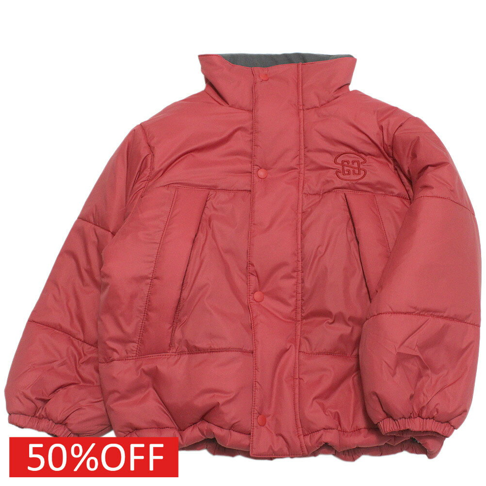 “グルーヴィーカラーズ”のGRVY PADDING JACKETマットな表面感、柔らかく滑らかな触り心地の軽量ナイロン素材。中綿はULSS(ウルトラスーパーソフト）タイプを使用。一般的な中綿に比べ超極細繊維で、よりソフトで軽く暖かいのが特徴...